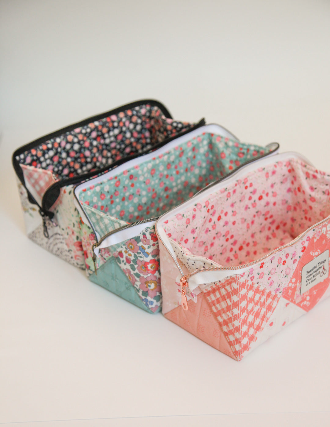 Box It Up Pouch PDF Download Pattern – Sewing Illustration