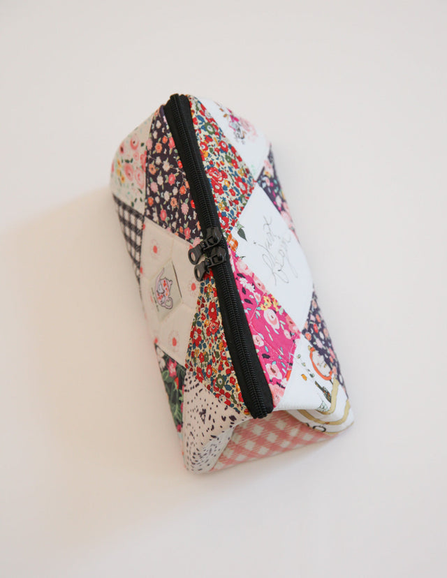 Box It Up Pouch Paper Pattern – Sewing Illustration