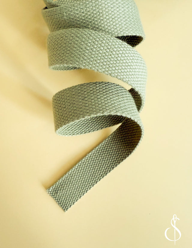 Cotton Webbing – Sewing Illustration