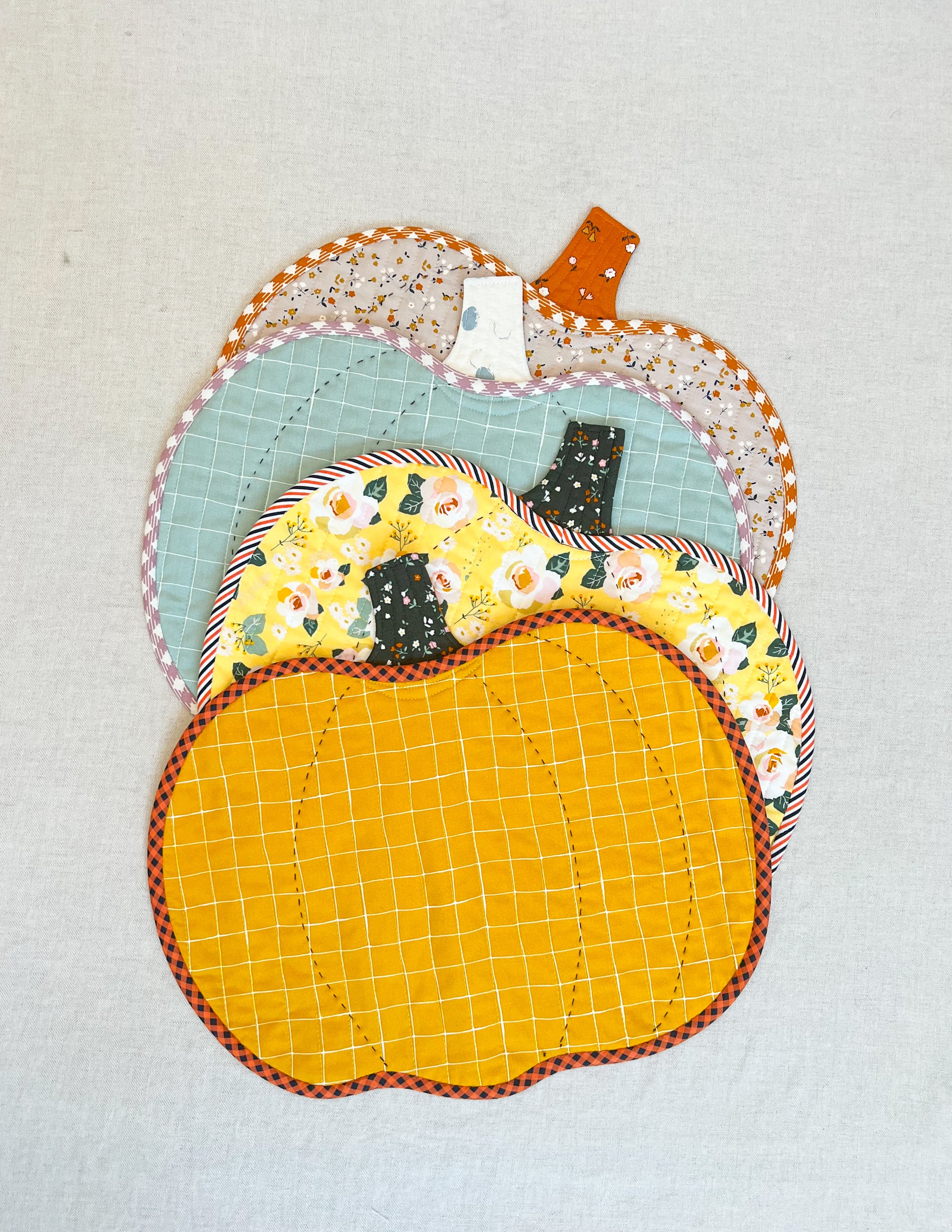 Pumpkin Placemat PDF Download Pattern – Sewing Illustration