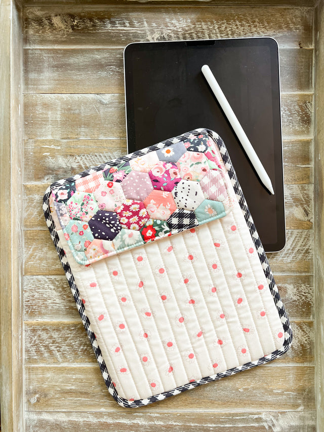 Quilted iPad Case PDF Download Pattern – Sewing Illustration