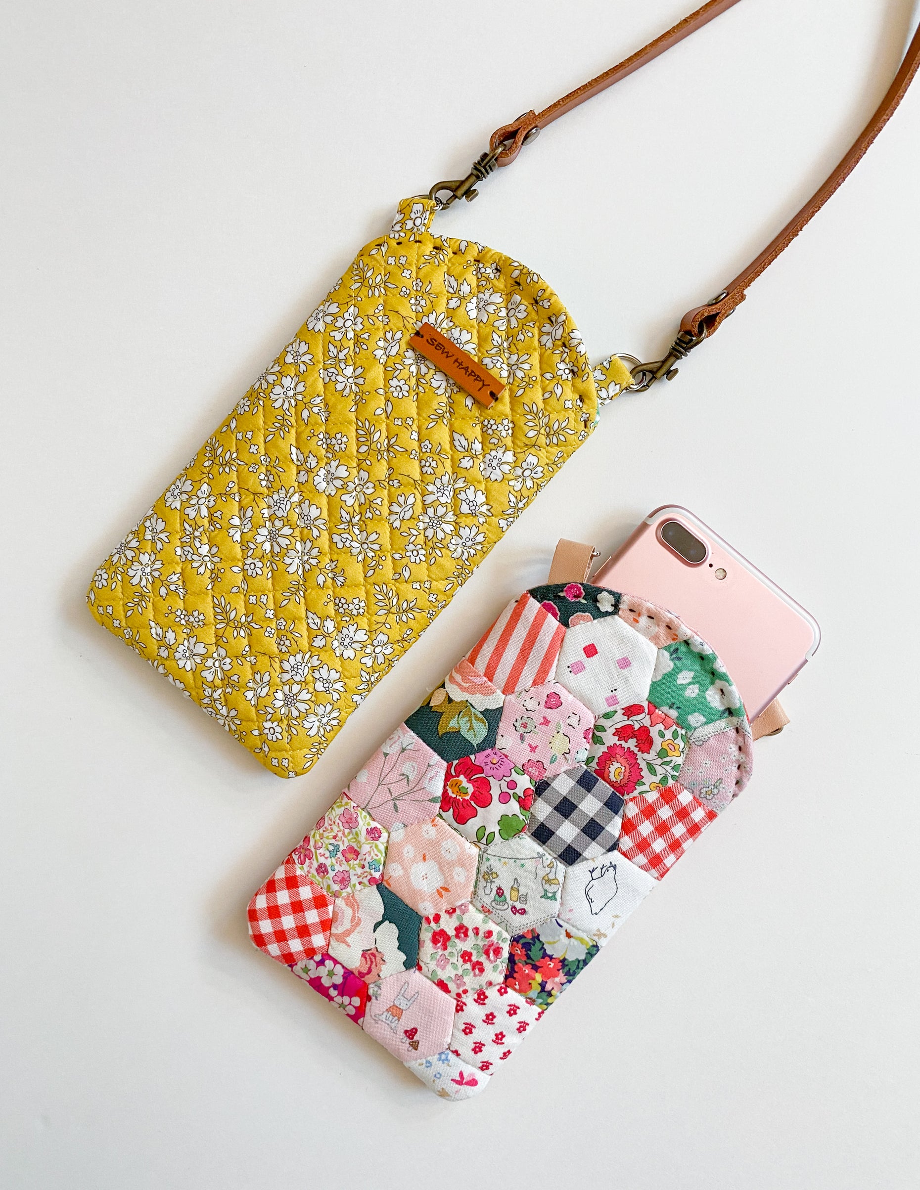 Slim Phone Crossbody Bag PDF Download Pattern – Sewing Illustration