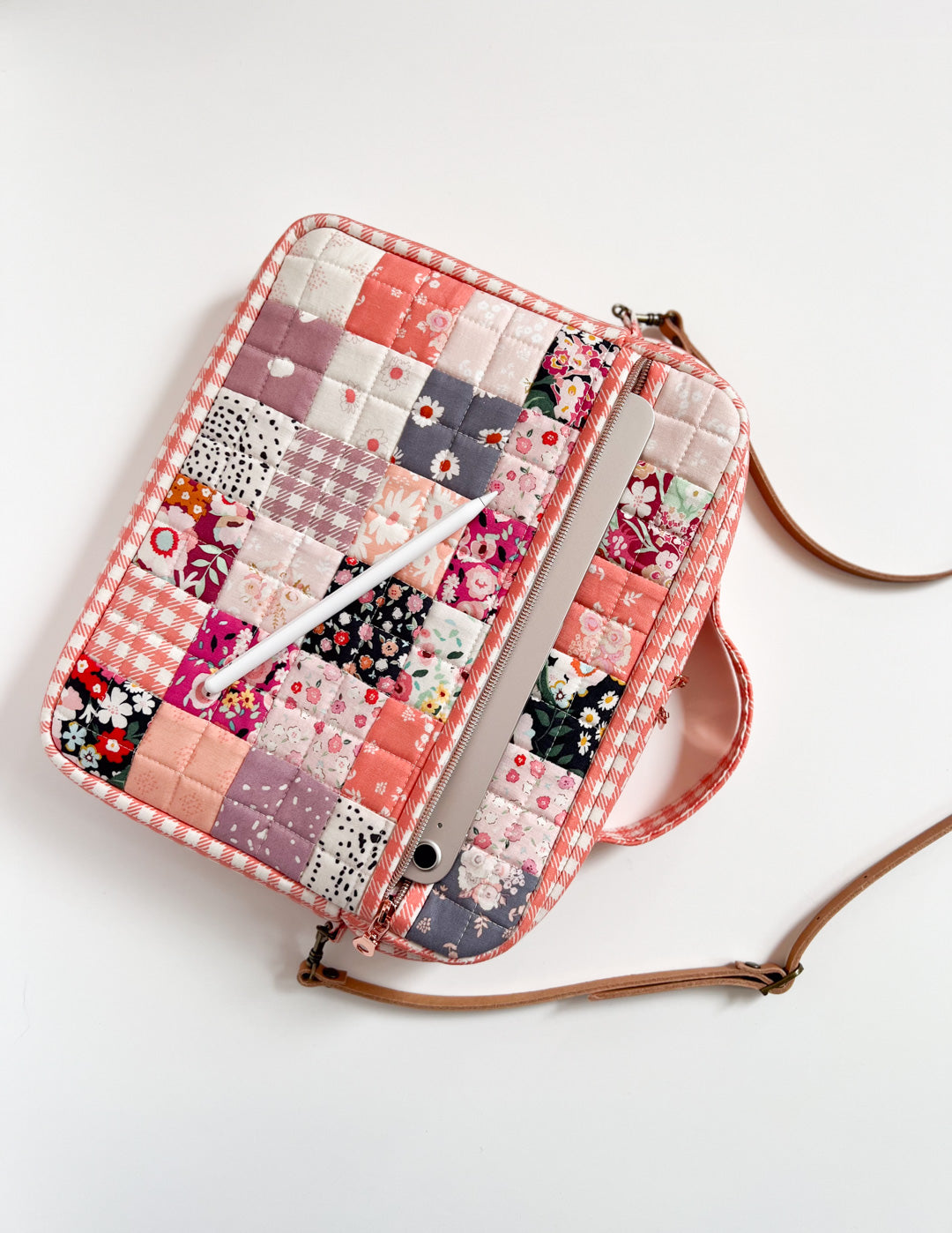 Sun Patch Messenger Bag PDF Download Pattern – Sewing Illustration