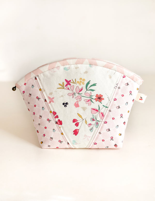 Clamshell Zip Pouch PDF Download Pattern – Sewing Illustration