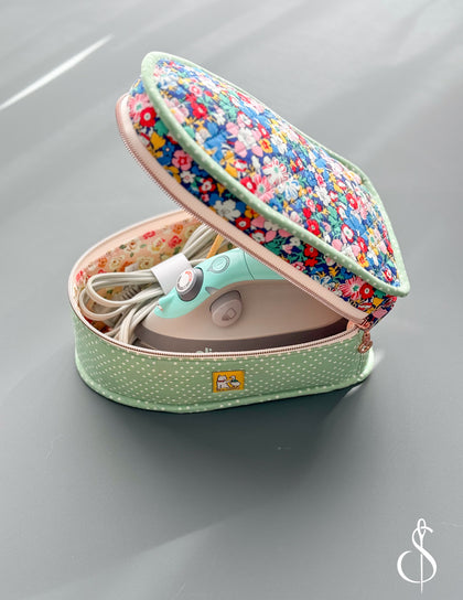 Travel Case for Mini Iron PDF Download Pattern – Sewing Illustration