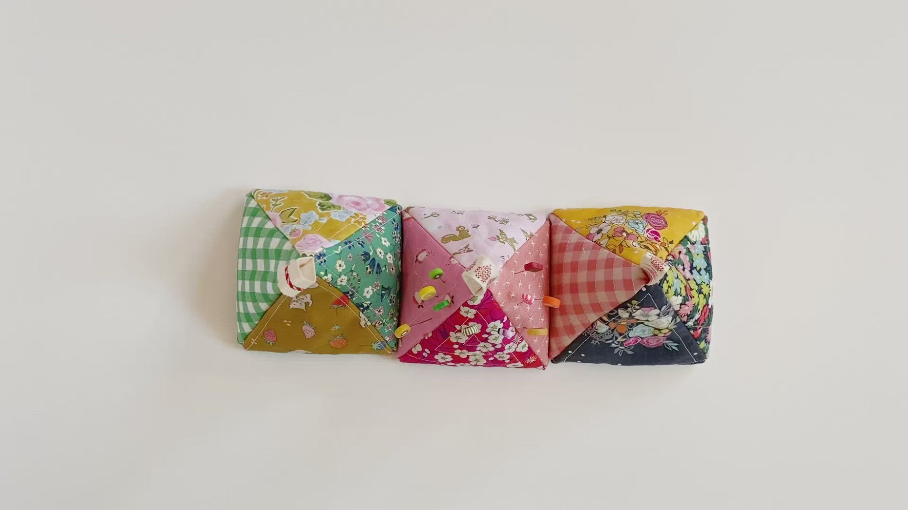 Pyramid Pincushion PDF Download Pattern – Sewing Illustration