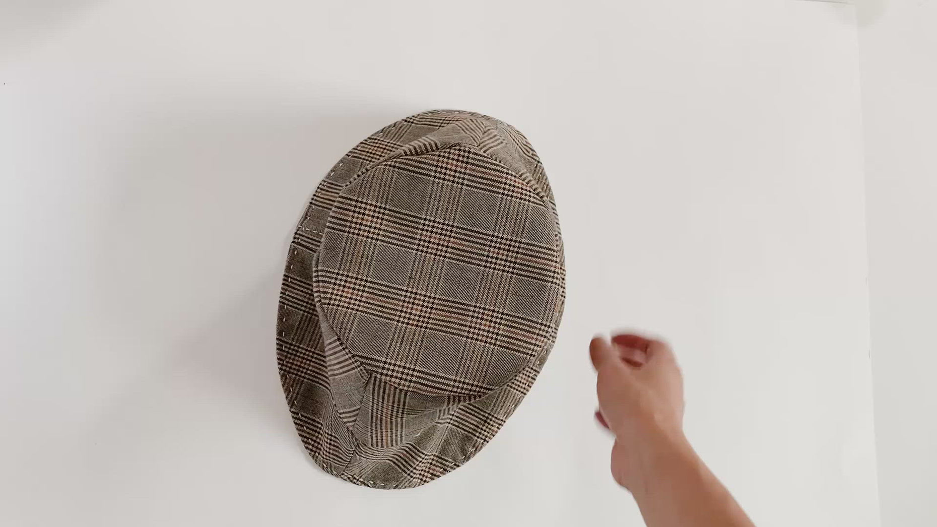 Rain Bucket Hat PDF Download Pattern – Sewing Illustration