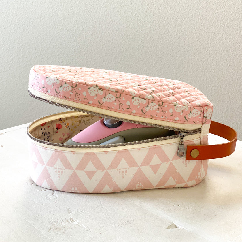 Travel Case for Mini Iron PDF Download Pattern – Sewing Illustration
