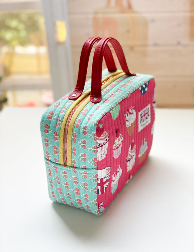 Quilted Weekend Bag PDF Download Pattern – Sewing Illustration